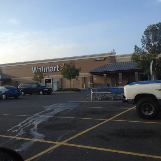 Walmart Supercenter - Hipermercado en Wood Village