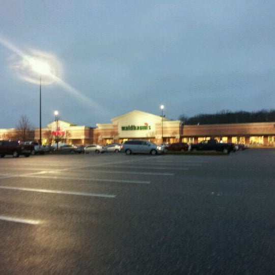 Waldbaum's (Now Closed) - Supermarket in Riverhead