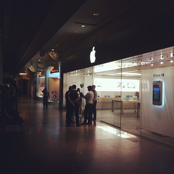 Photos at Apple Trafford Centre - Electronics Store