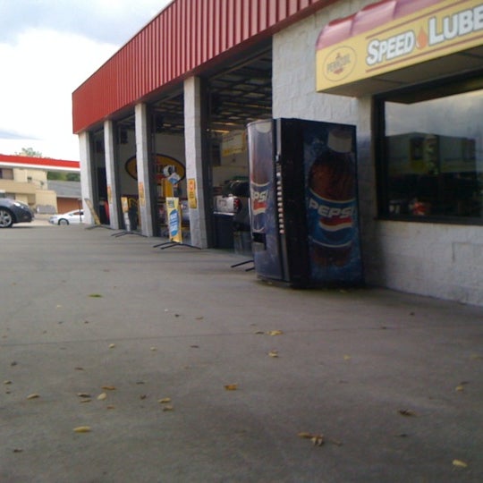 Photos at Speed Lube Oil Change Shop - 901 West Springfield