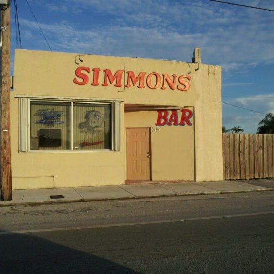 Simmons's Bar & Package - Bar