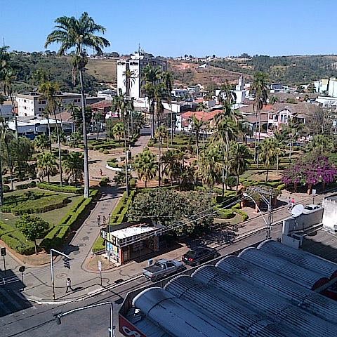 Praça Governador Valadares - Plaza