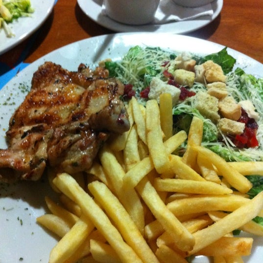 Pardos Chicken - Fried Chicken Joint in Cercado de Lima