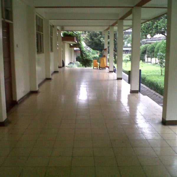 Sekolah Tinggi Pariwisata Bandung - University in Bandung