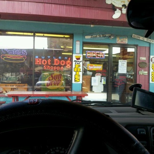 Butler Hot Dog Shoppe - Hot Dog Joint in Butler