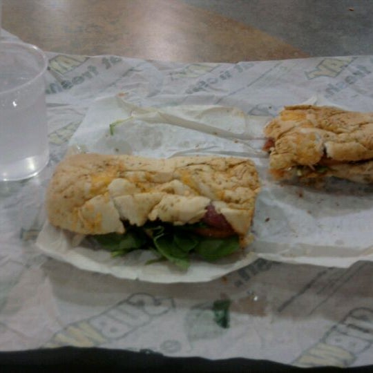 SUBWAY - Sandwich Spot