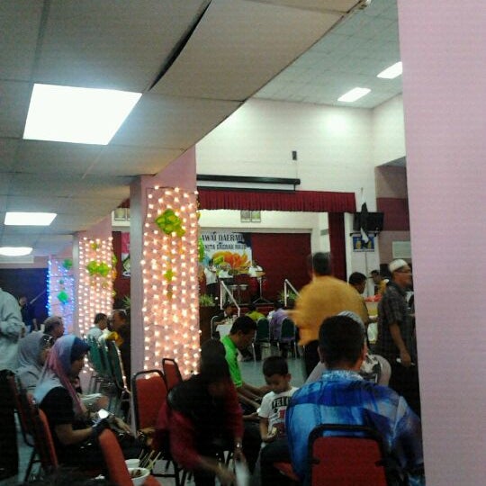 Photos at Dewan Jubli Perak, Majlis Daerah Raub - 207 visitors