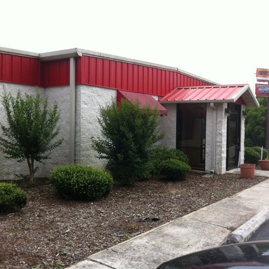 Stewart Animal Clinic - Veterinarian in Warrior