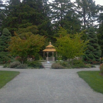 Photos at Woodland Park Rose Garden - Garden in Seattle
