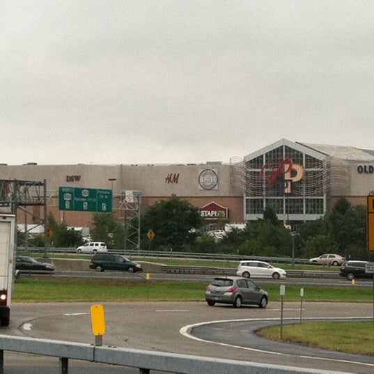 Photos at Palisades Center Mall - 142 tips