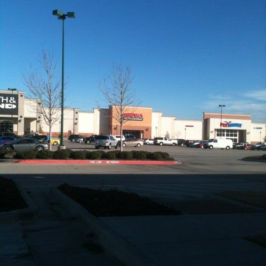 CompUSA (Now Closed) - Electronics Store