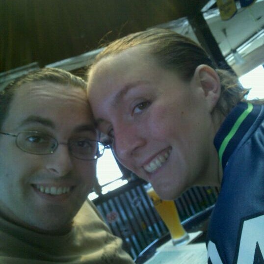 Breakwall Bar & Grill (Now Closed) - Pub in South Redondo Beach