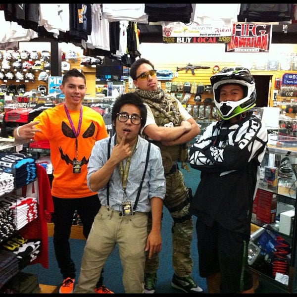 Razor Concepts - Clothing Store in Aiea