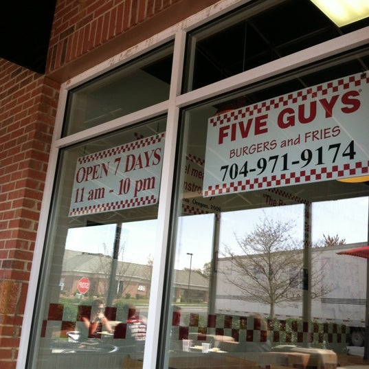 Five Guys (Now Closed) - 12 tips