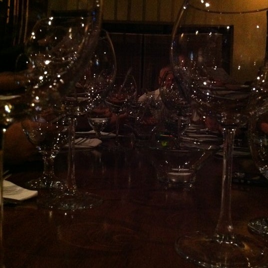 Victoria's Gourmet Italian Restaurant - Italian Restaurant