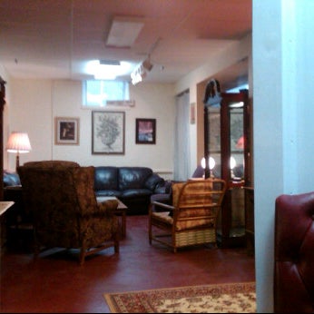 Geneva Java - 727 Geneva St