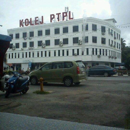 PTPL College (Kolej PTPL) - PT 1979K