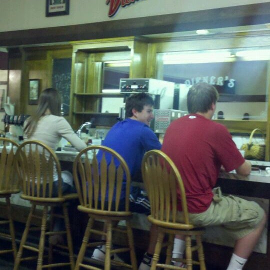 Diener's Downtown Restaurant - 14 tips from 293 visitors