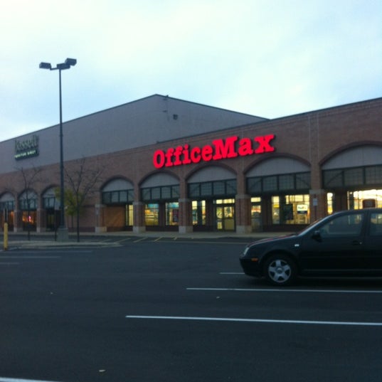 OfficeMax (Now Closed) - 14121 Aldrich Ave S