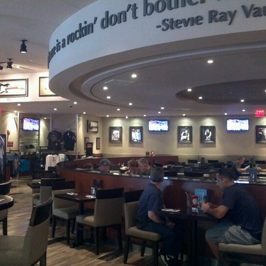 Hard Rock Cafe Yankee Stadium - Concourse Village - 63 tips