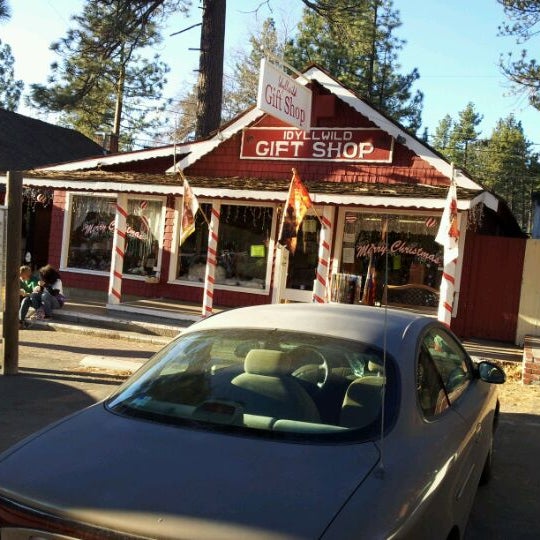 Idyllwild Gift Shop - 143 visitors