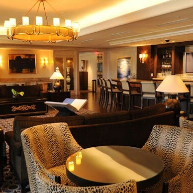 Prestige Lounge - 8 tips from 668 visitors