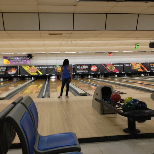 AMF Des Moines Lanes (Now Closed) - Highland Park - 5 tips from 236 ...