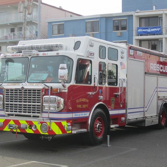 Elizabeth Fire Dept. R1/L1 - Fire Station in Elizabeth