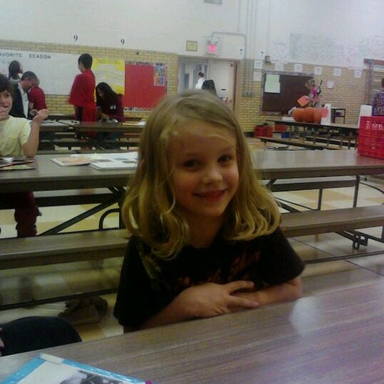 Demmitt Elementary - Elementary School in Vandalia