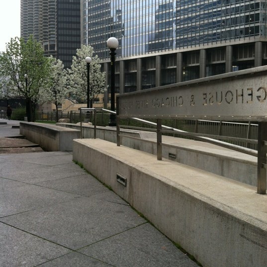 McCormick Bridgehouse & Chicago River Museum - Museum in The Loop