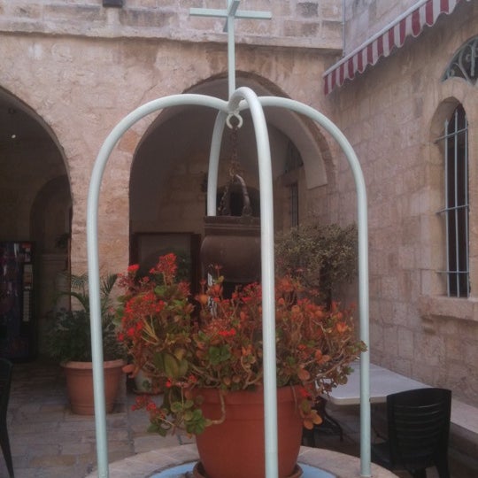 Foyer Mar Maroun - Maronite Convent Street 25
