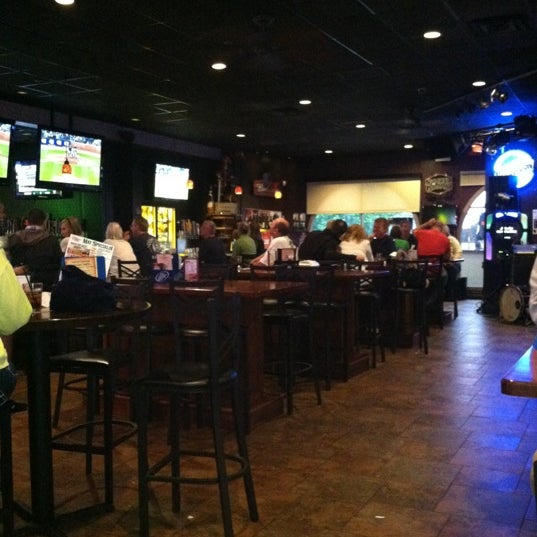 Carbones Pizza - Burnsville, MN