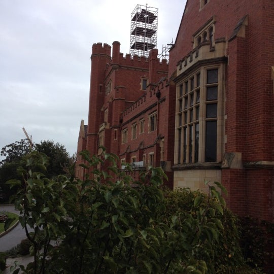 St George's College - 1 tip from 81 visitors