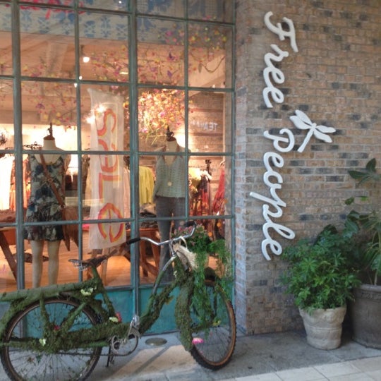 Free People - Boutique