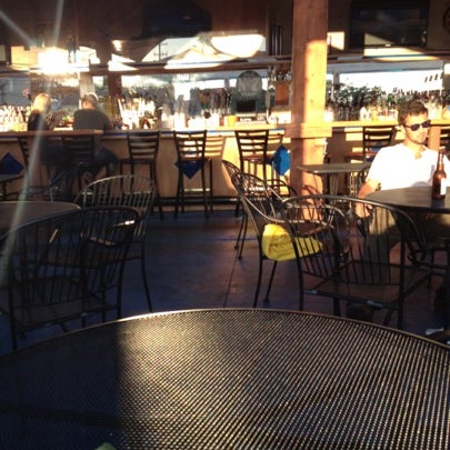 State Street Grille - 221 E State St