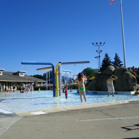 Niles Park District - Oasis Water Park - 1 tip from 216 visitors