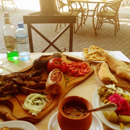 Bread House | პურის სახლი - Ресторан кавказской кухни в Tbilisi