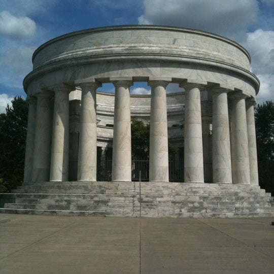 Photos at Harding Tomb - Vernon Heights Blvd