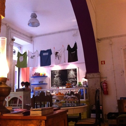 Alface Hall - Bar in Lisboa