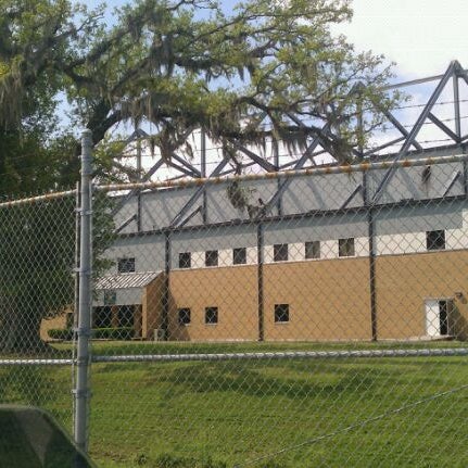 VR-54 Hangar - Government Building