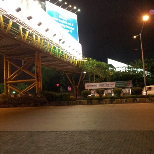 Kalanagar Bus Stop (Now Closed) - Bus Line in Mumbai
