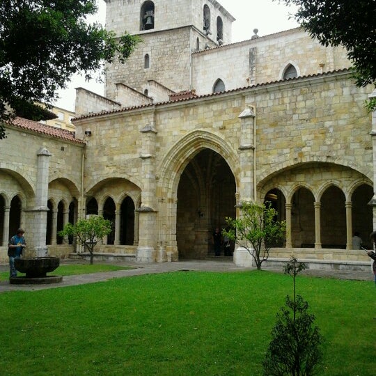 Catedral de Santander - Church in Santander