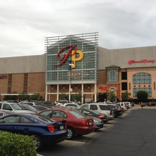 Photos at Palisades Center Mall - 142 tips