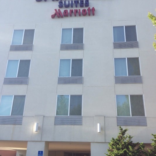 SpringHill Suites Portland Airport - Hotel