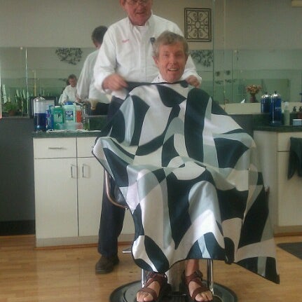 Robious Hair - Cosmetics Store in Midlothian