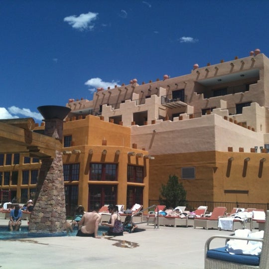 Buffalo Thunder Casino - 20 Buffalo Thunder Trl