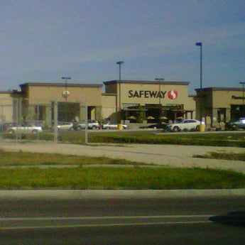 Safeway River East - Supermarket in North Kildonan