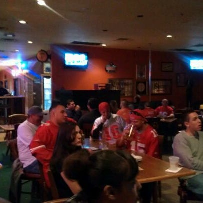 Knuckleheads Bar & Grill - Bar