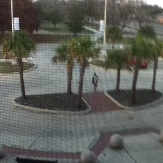 UNO - Pontchartrain Hall Dorms - Gentilly - University of New Orleans