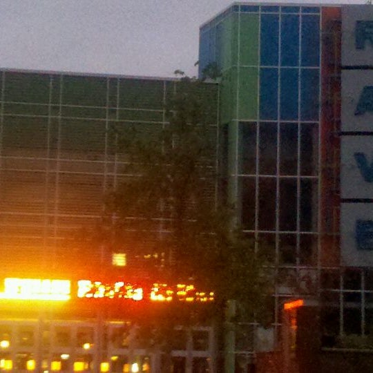 Photos at Rave Cinemas - Movie Theater in Polaris